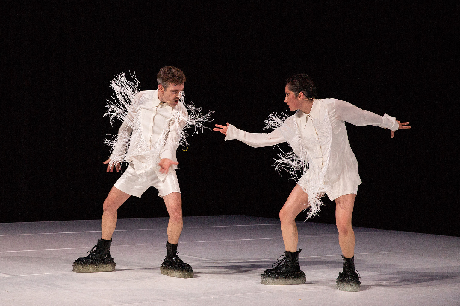 Léa Leclerc, Marion Carriau et Ousmane Sy font danser Uzès | Snobinart